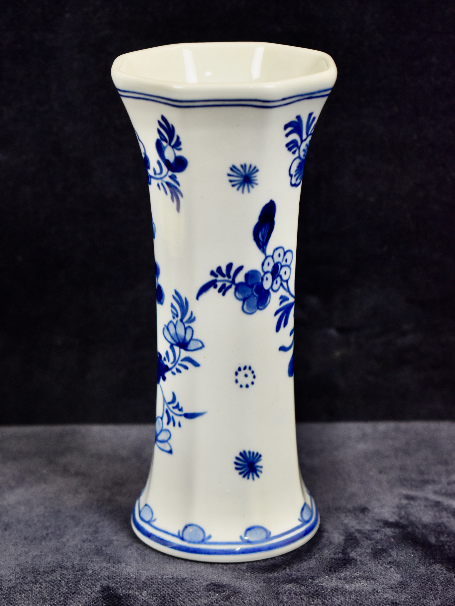 Small Dutch Blue & White Royal Delft Hand Painted Beaker Vase - 1996 ...