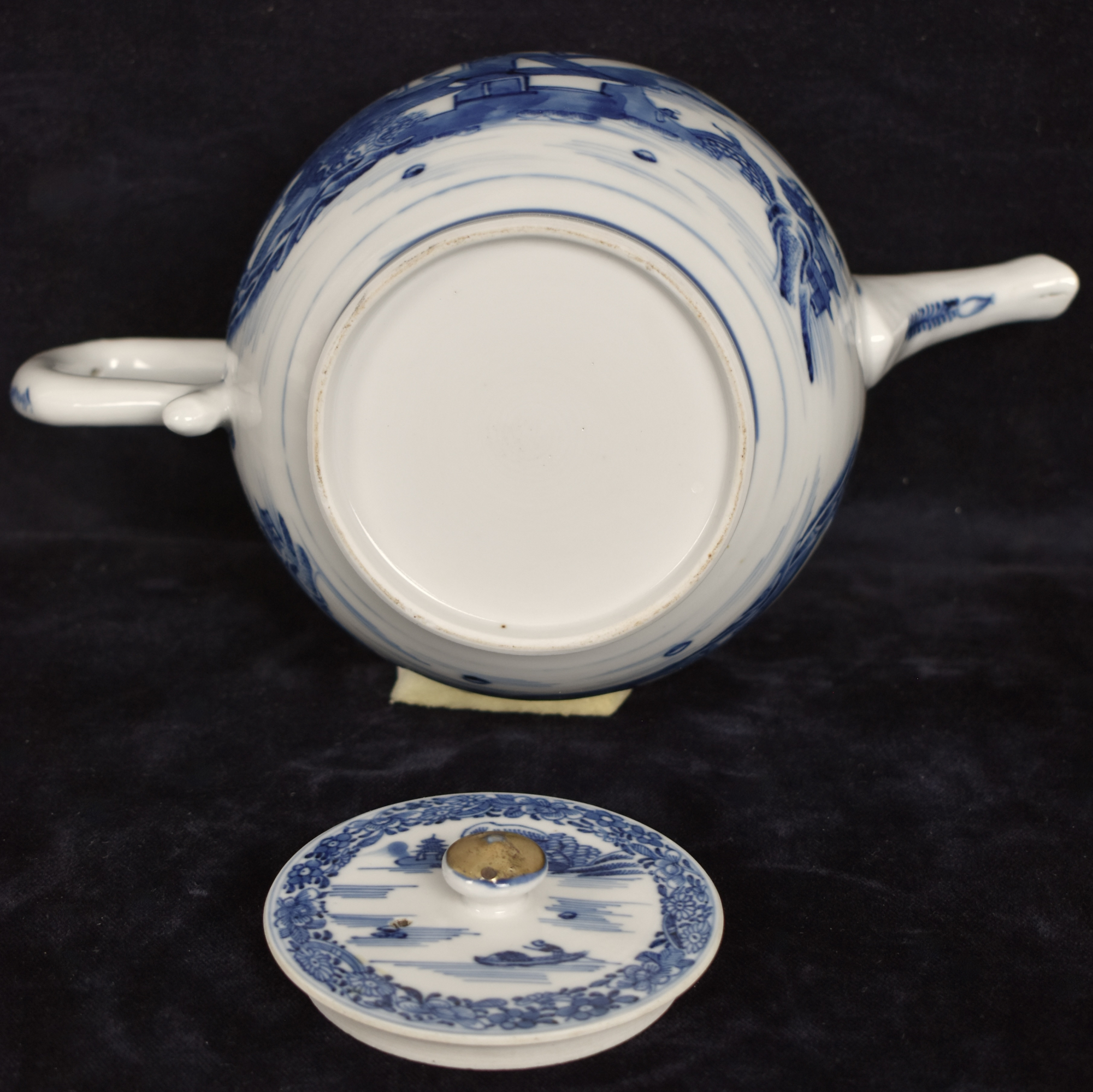 Antique Chinese Qianlong Blue & White Export Porcelain Teapot | Hart