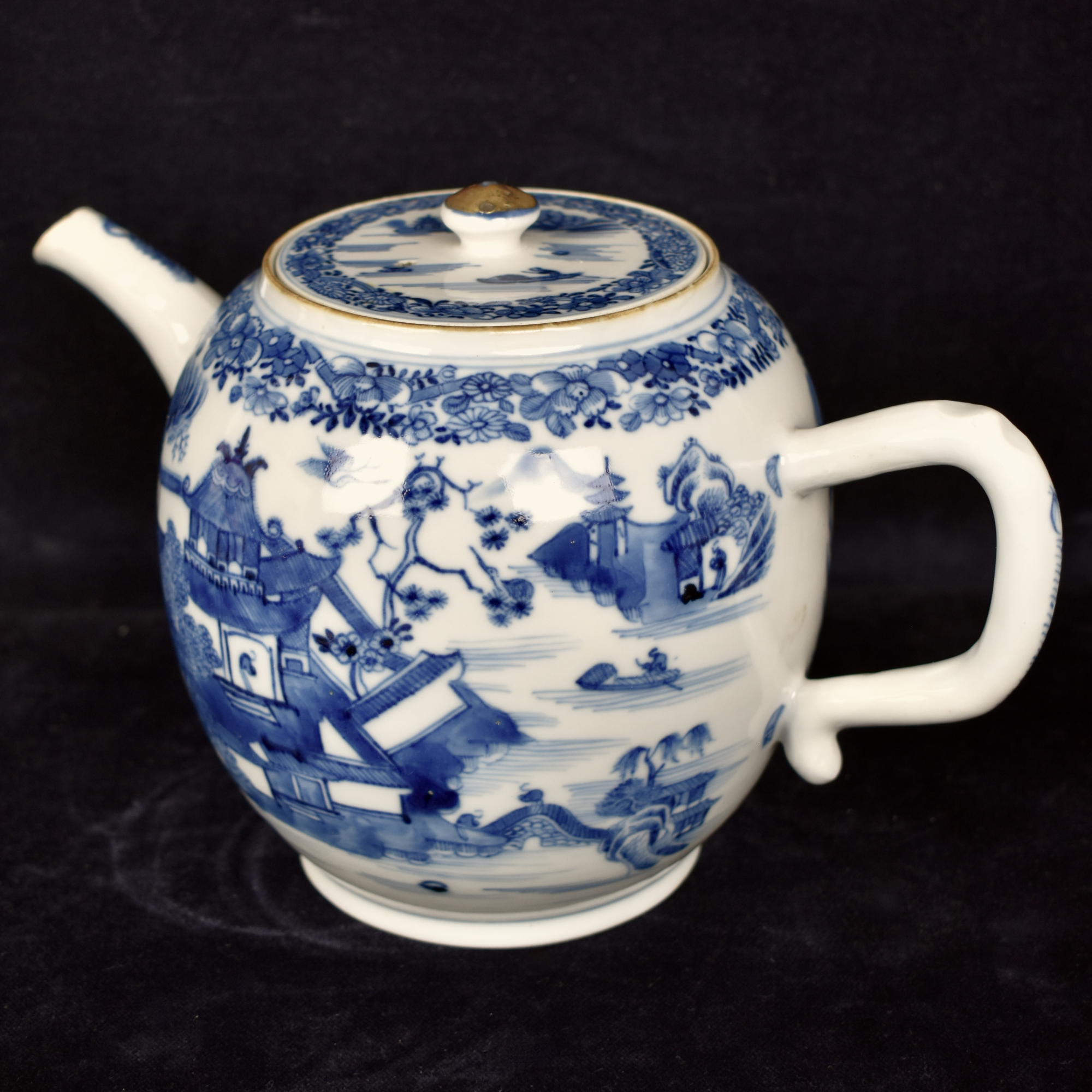 Antique Chinese Qianlong Blue & White Export Porcelain Teapot | Hart