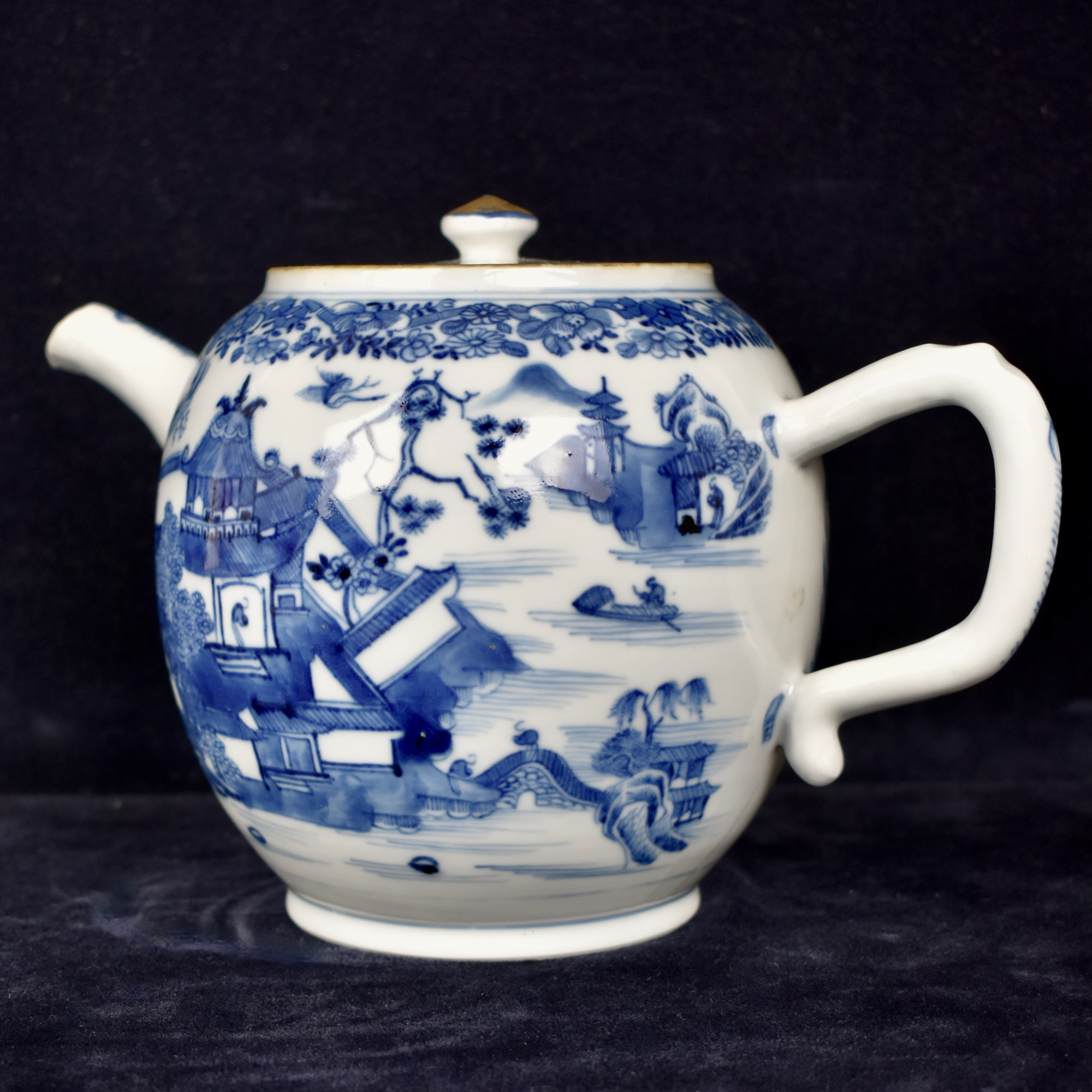 Antique Chinese Qianlong Blue & White Export Porcelain Teapot | Hart