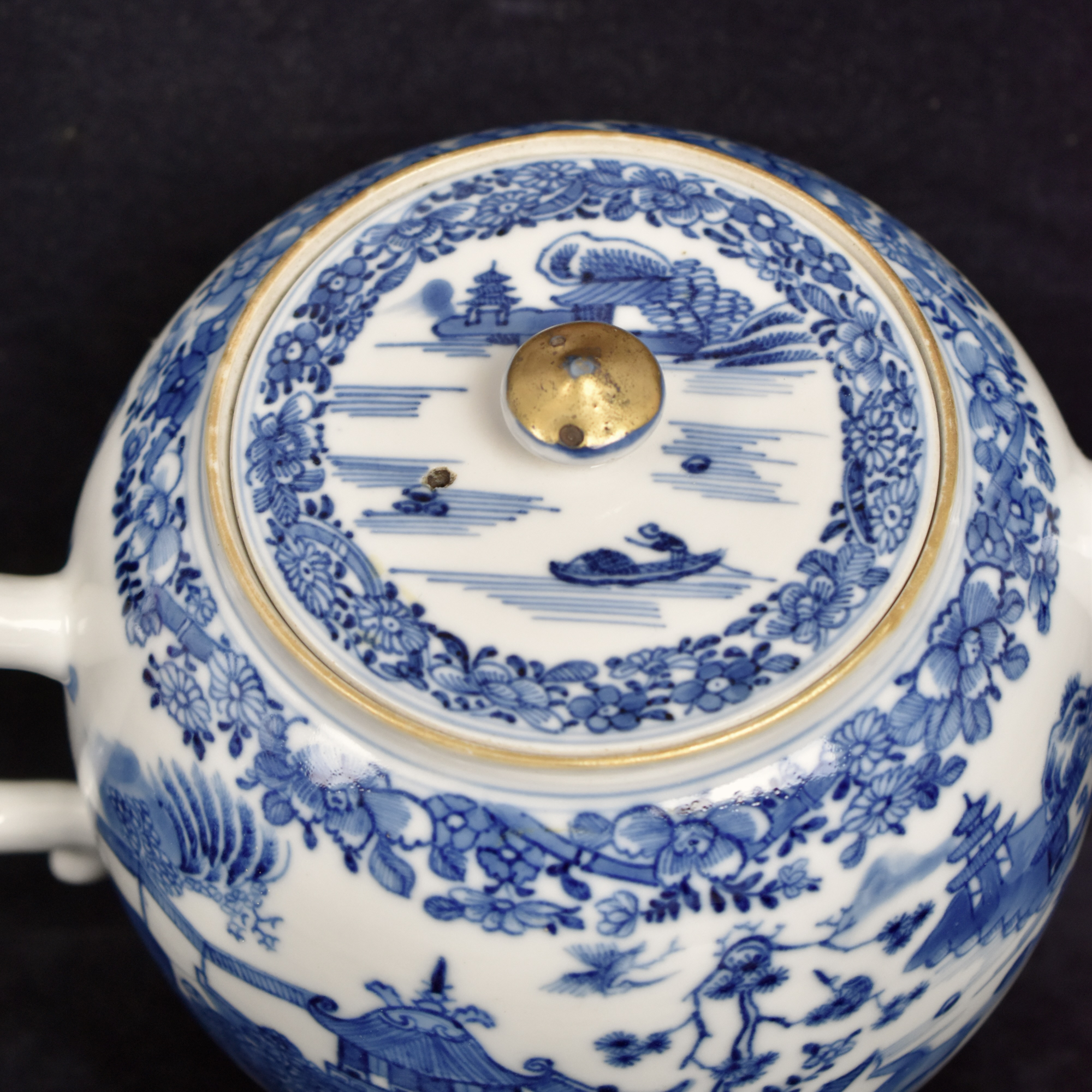 Antique Chinese Qianlong Blue & White Export Porcelain Teapot | Hart