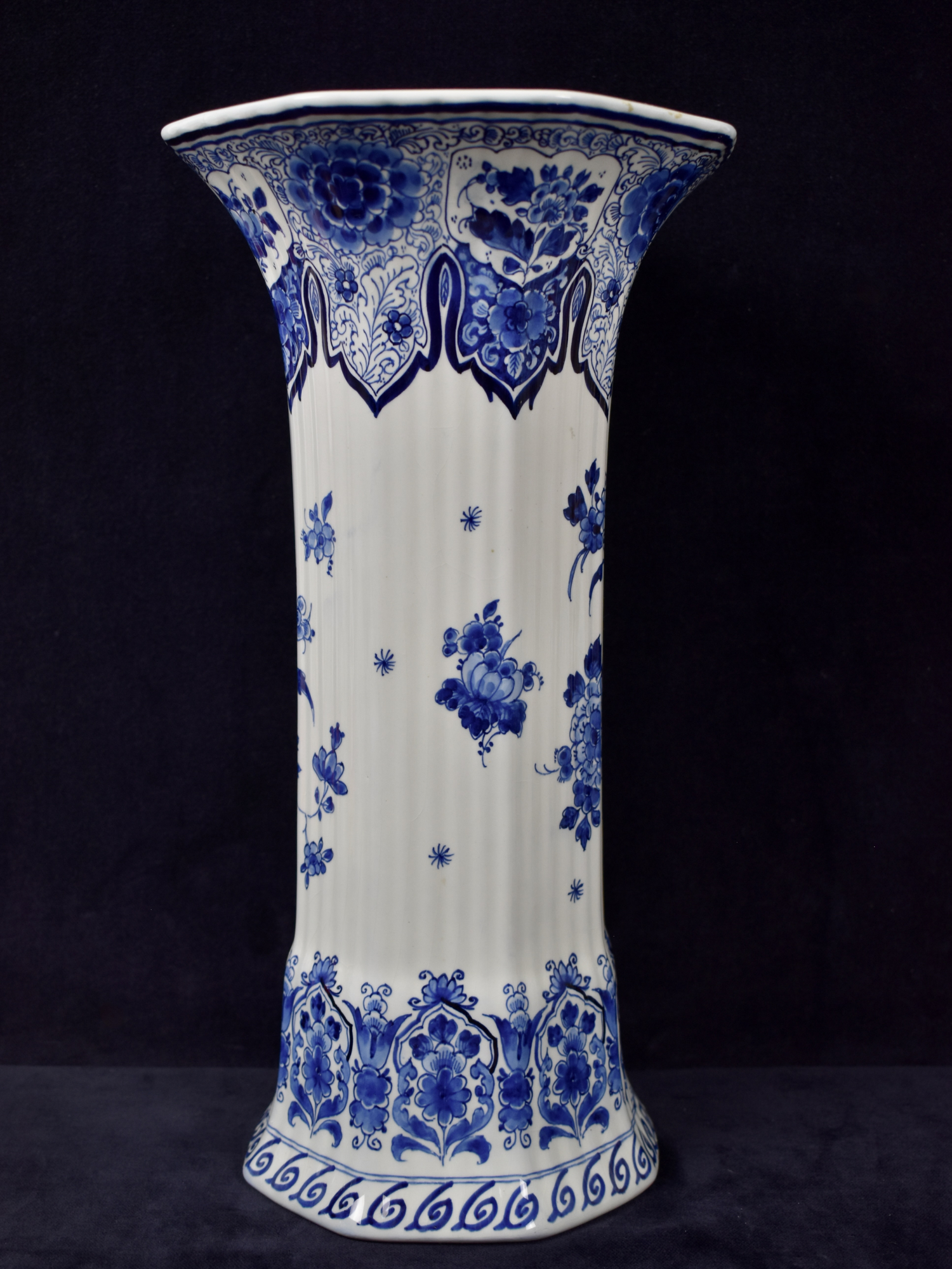 Large Dutch Blue & White Royal Delft Hand Painted Beaker Vase - 1973 ...