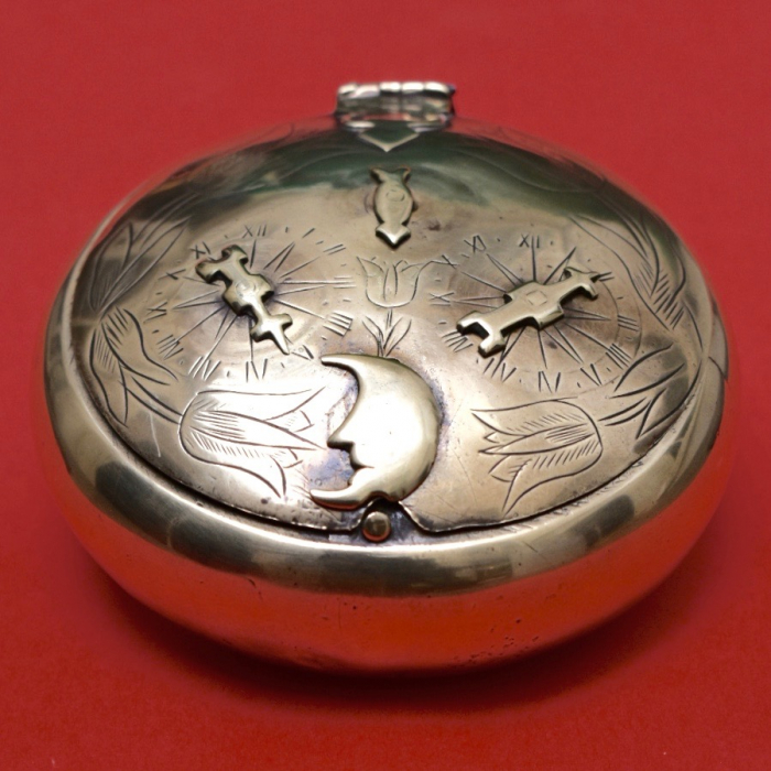Rare Antique Dutch 18th Century Engraved Brass Round Tobacco Box with ...