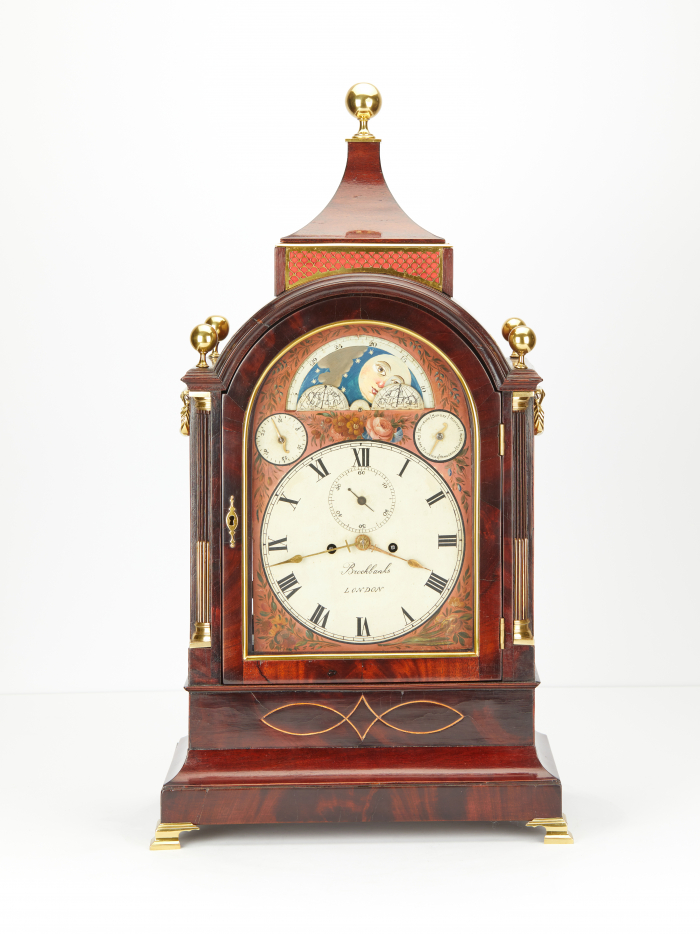 A very decorative imposing smart bracket clock. | Toebosch