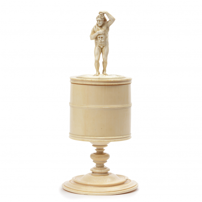Turned ivory cup with Hercules | B&B