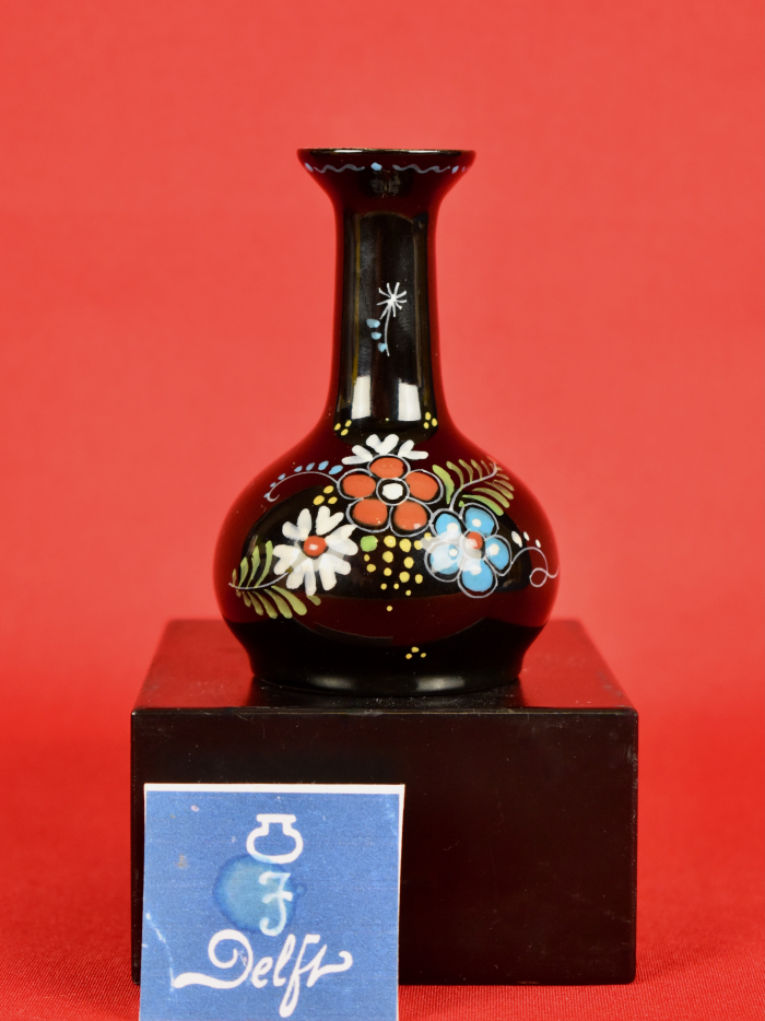 De Porceleyne Fles Het Wondere Zwart van Delft Noire Vaasje / Flesje ...