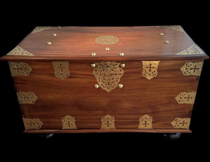 Colonial chest | PH