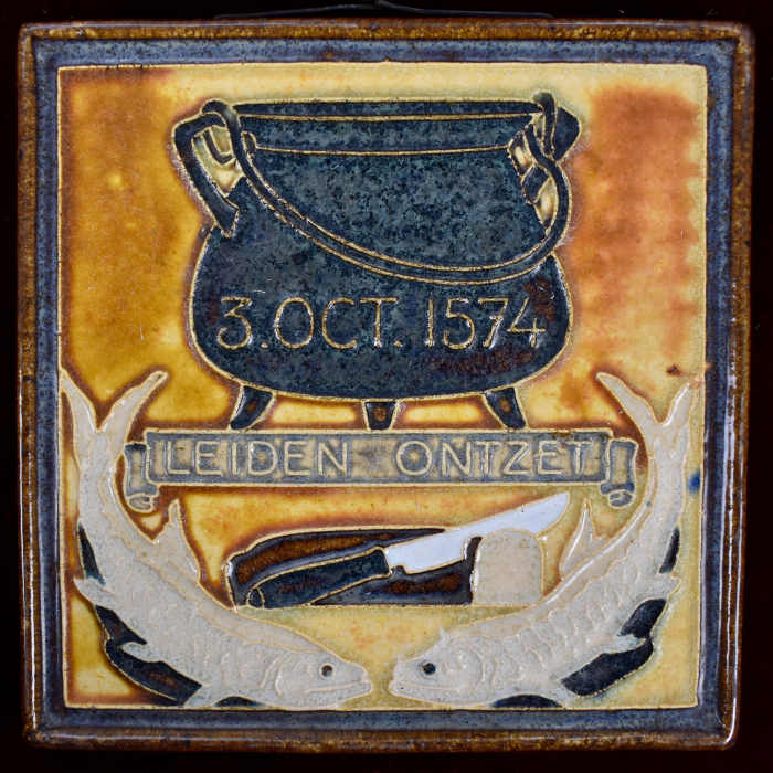 Antieke De Porceleyne Fles Cloisonné Tegel. Leiden Ontzet 3 Oct. 1574 ...