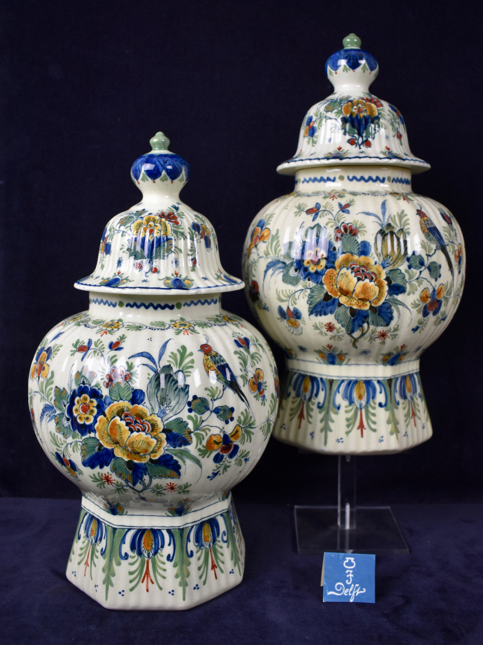 2 Antieke De Porceleyne Fles Polychrome Dekselvazen / Pullen 1921 ...