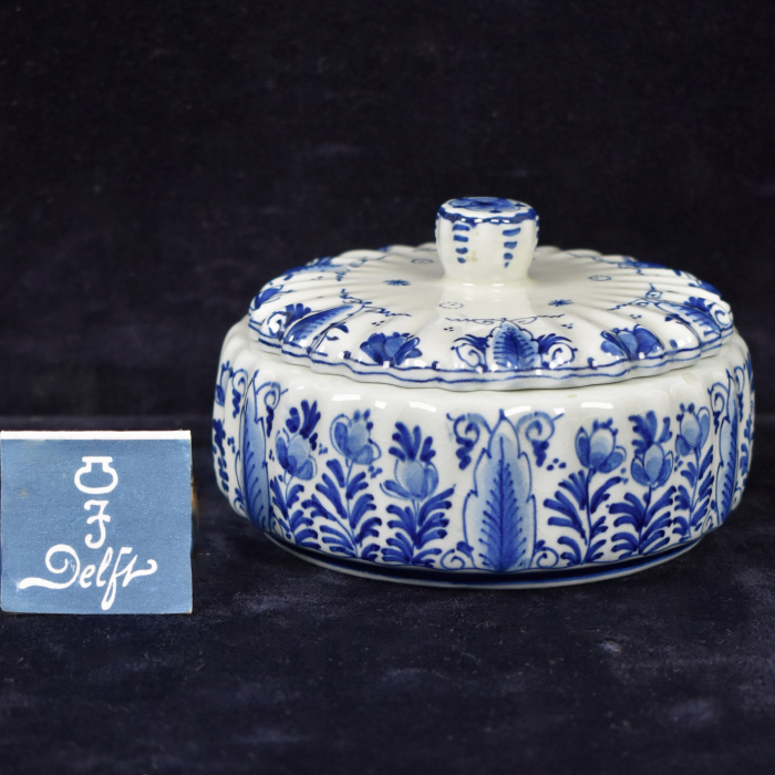 Dutch Blue & White Royal Delft Hand Painted Bonbonnière / Candy Box ...