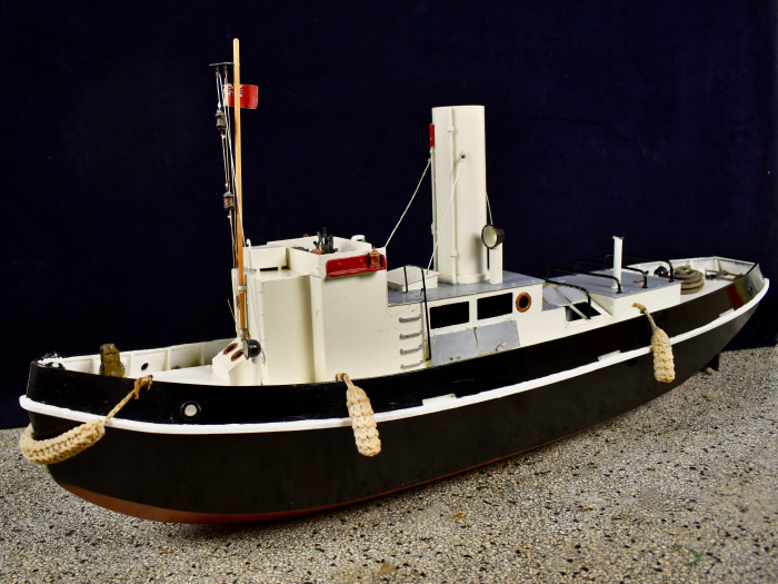 Vintage Wooden Model Boat of a Steam Tugboat with Steam Engine | Hart