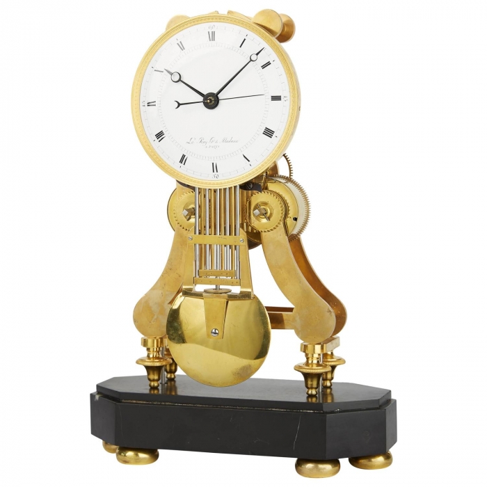 S21 Precision Regulator Table Clock | ArtListings